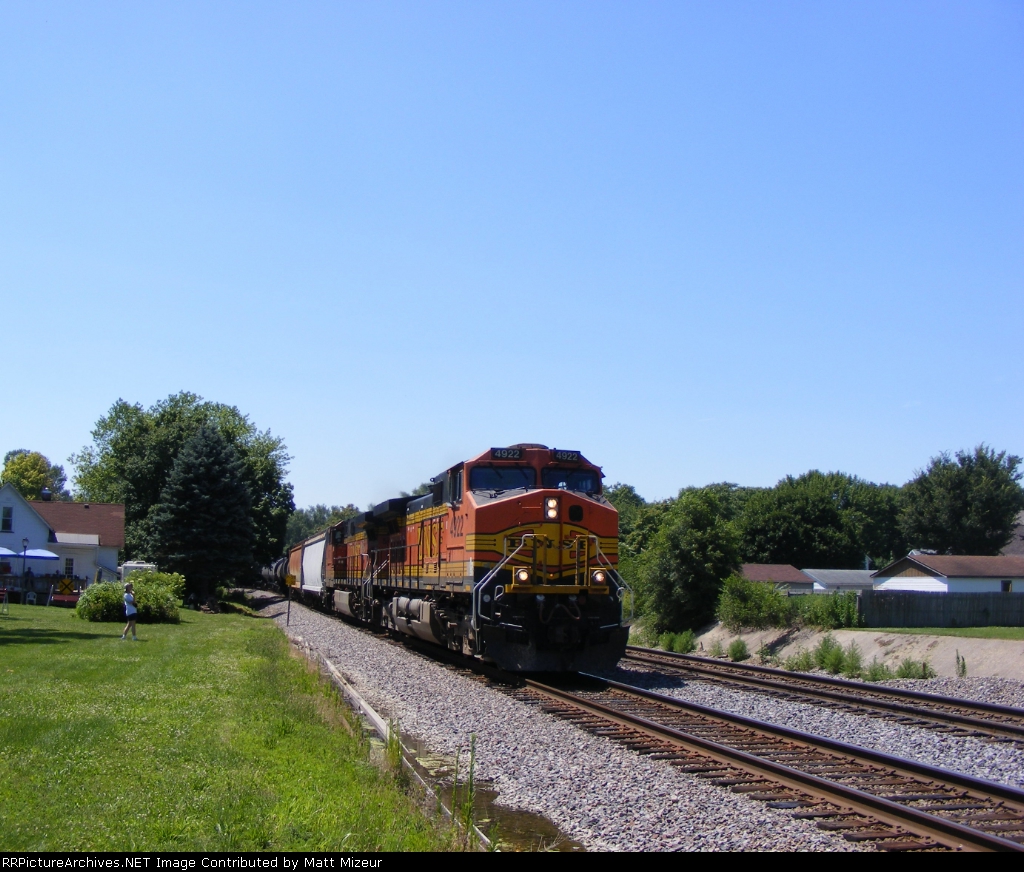 BNSF 4922